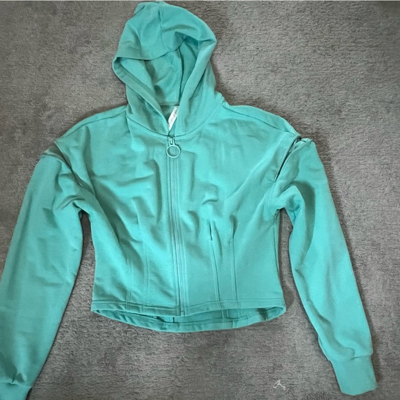 Fabletics | Jackets & Coats | Fabletics Xs Crop Jacket Tealgreen Hood ...